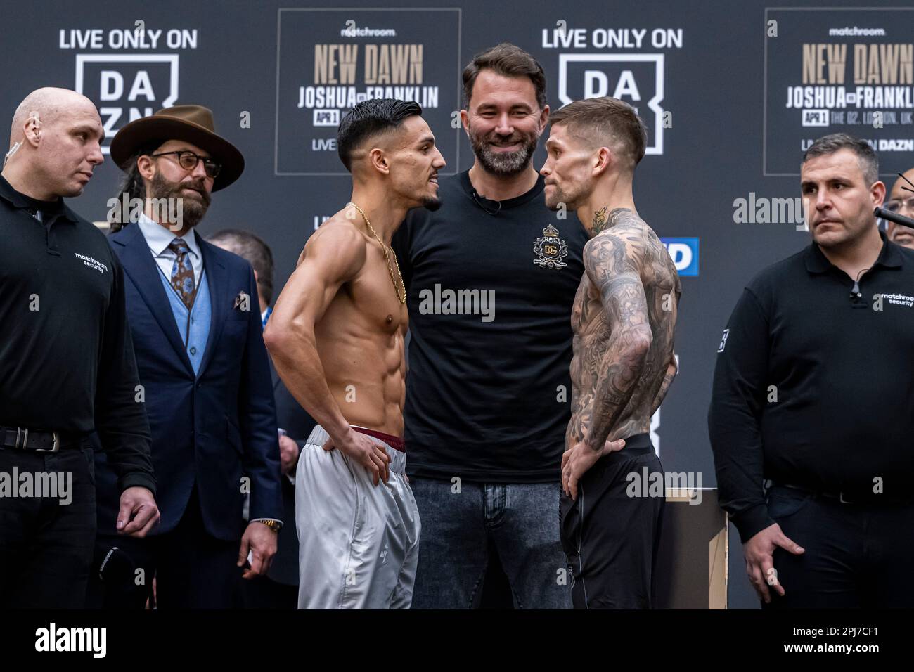 London, UK. 31st Mar, 2023. Jordan Flynn (centre, left), Eddie Hearn ...