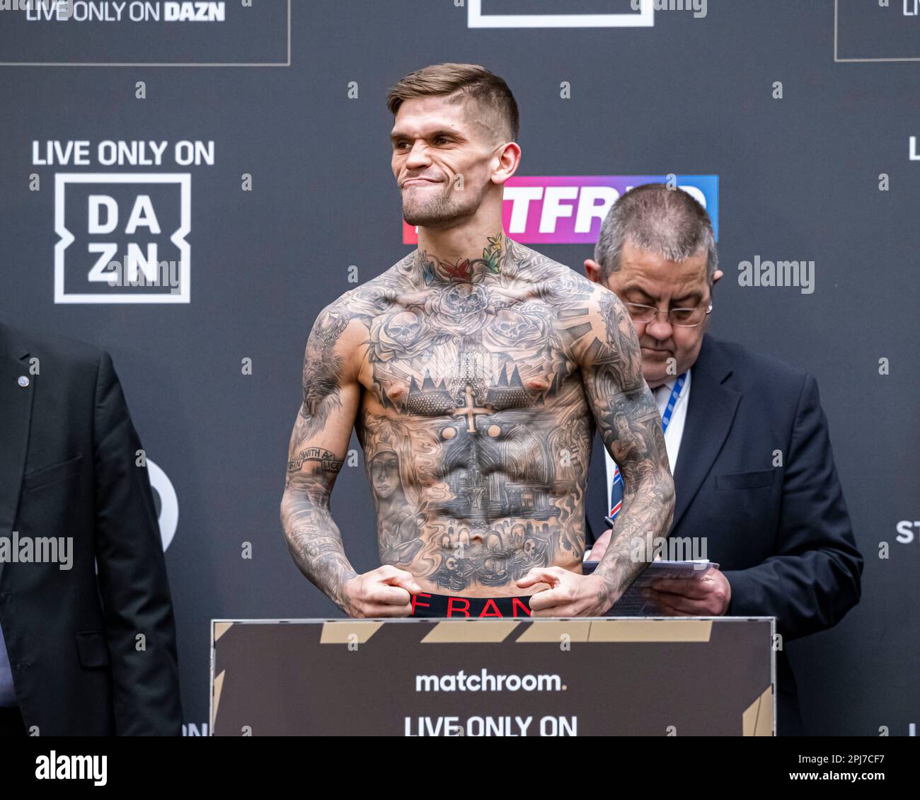 Boxer weighs in hi-res stock photography and images - Alamy