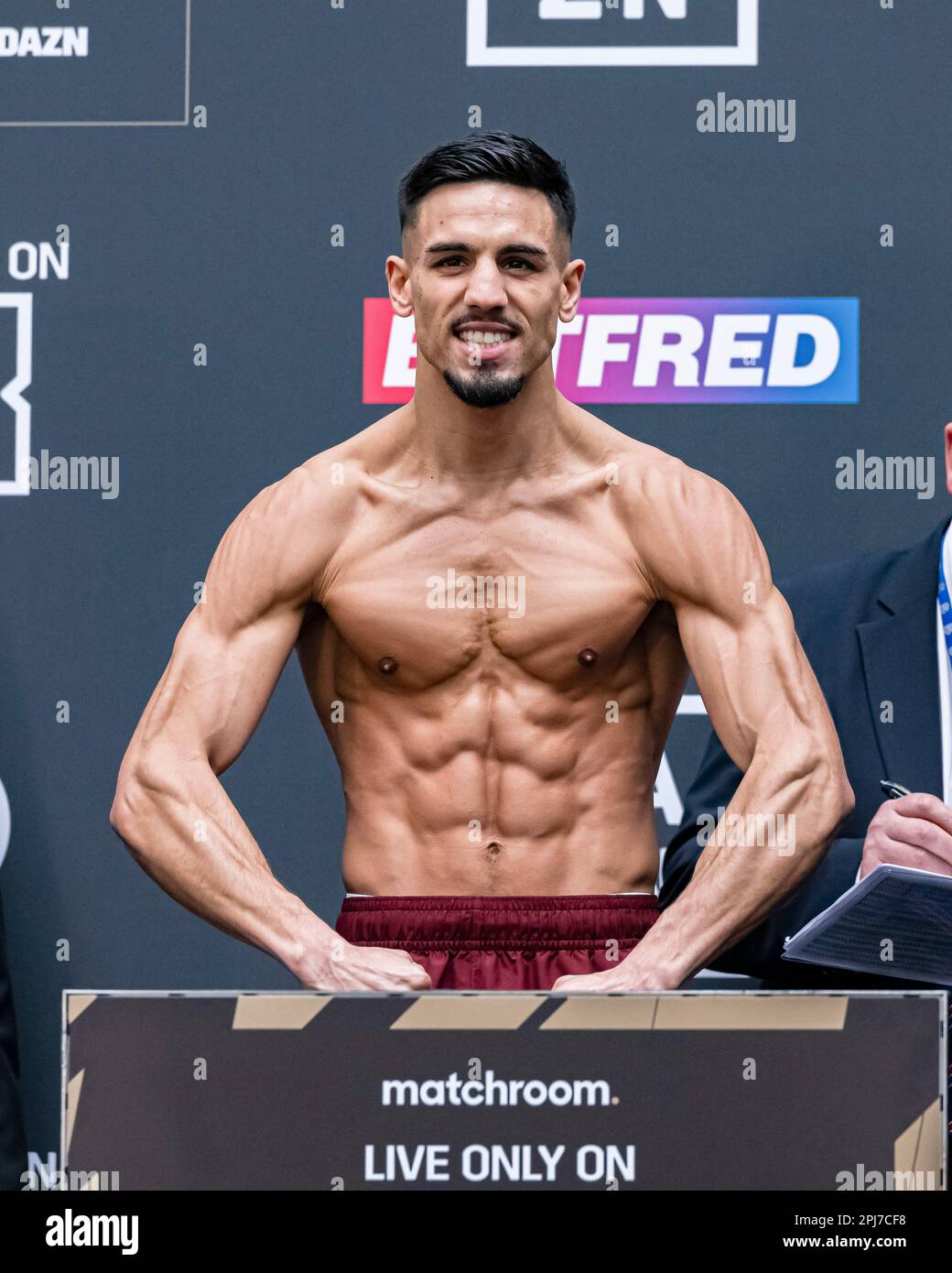 London, UK. 31st Mar, 2023. Jordan Flynn (centre) weighs in during ...