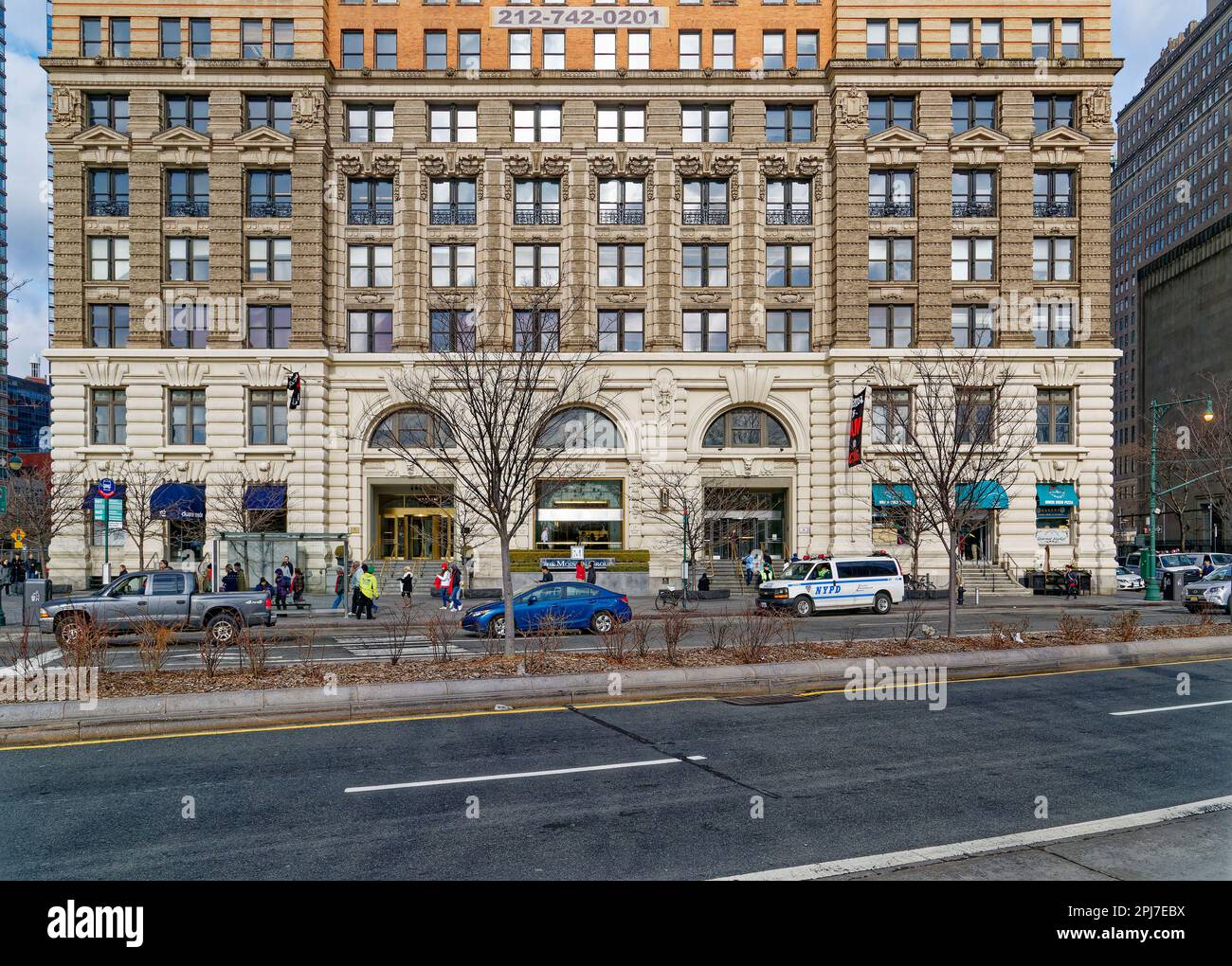 NYC Financial District: The imposing brick, stone, and terra cotta ...