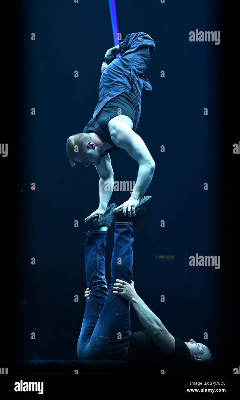 Berlin, Germany. 31st Mar, 2023. Performers Dima and Mischa from Circus ...
