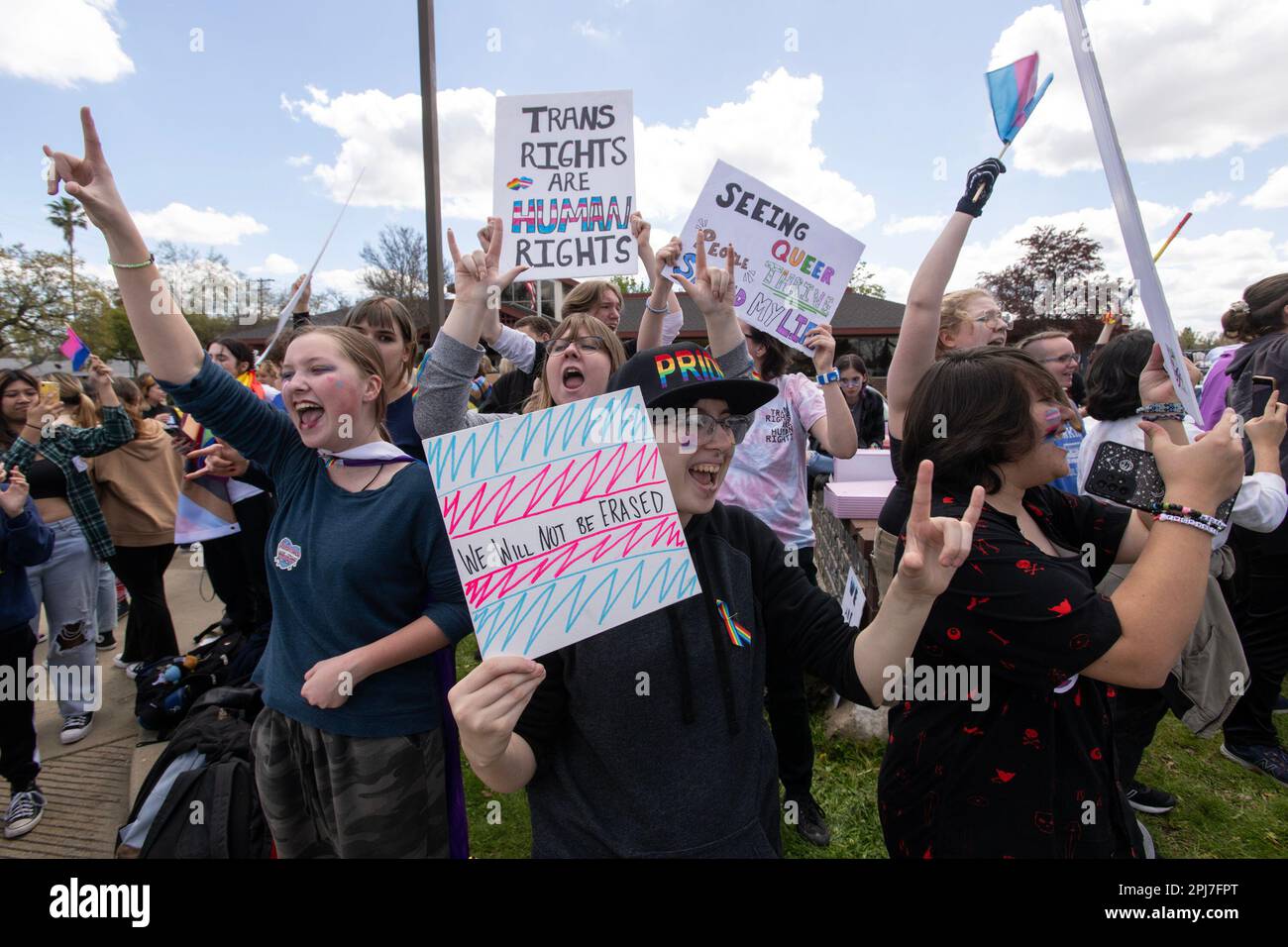 Roseville, CA, USA. 31st Mar, 2023. Oakmont High School students Jeane ...