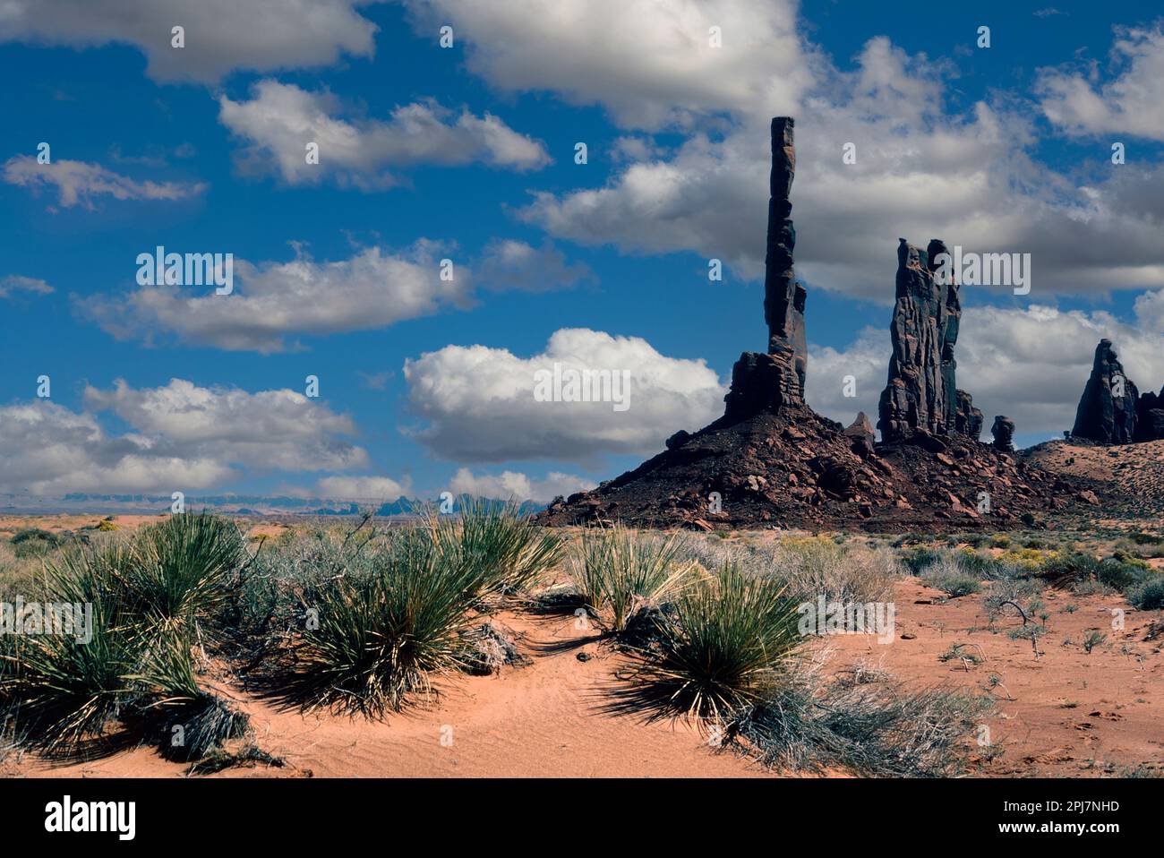 Yei symbol hi-res stock photography and images - Alamy