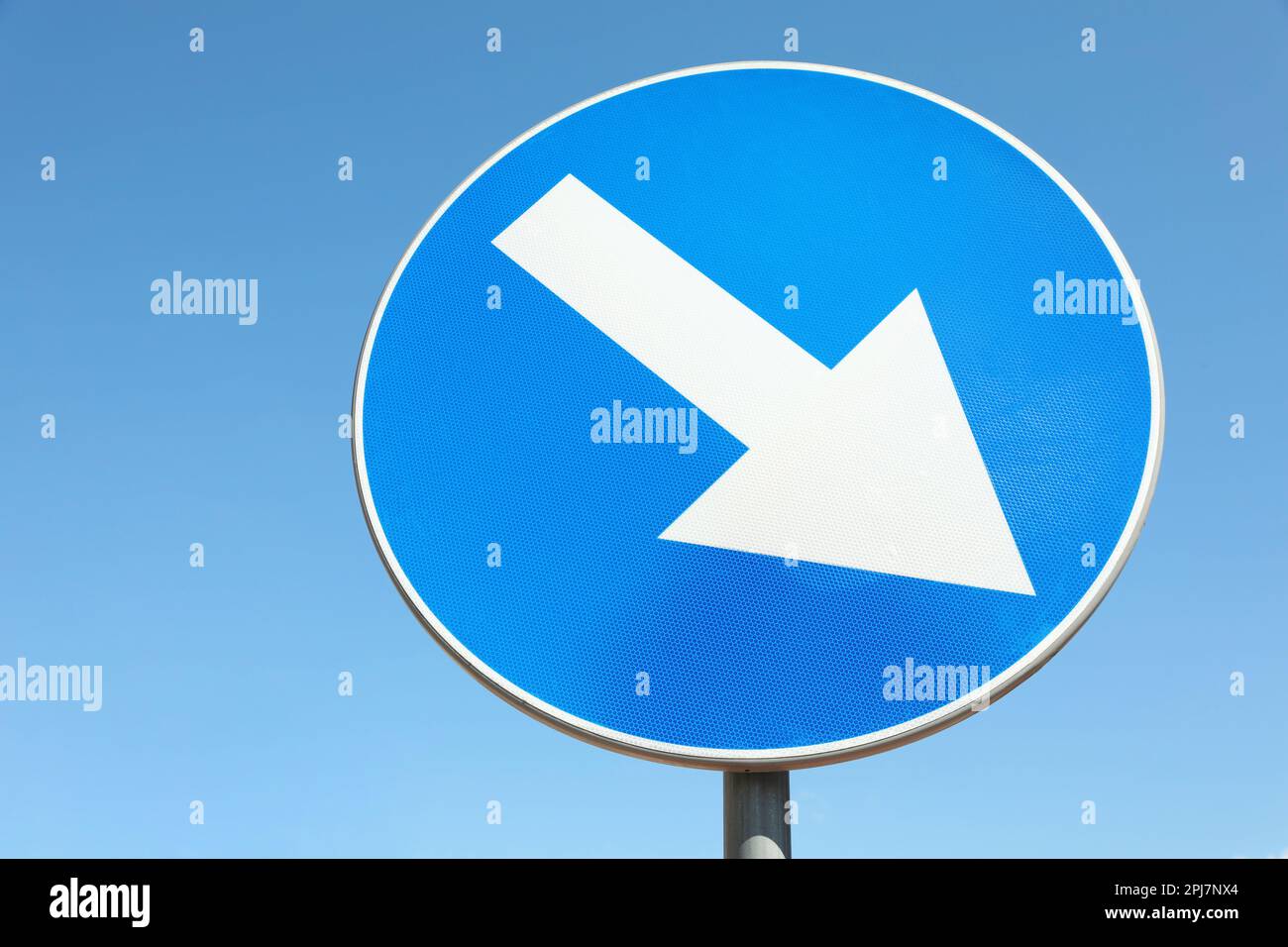 Road sign keep right symbol hi-res stock photography and images - Alamy