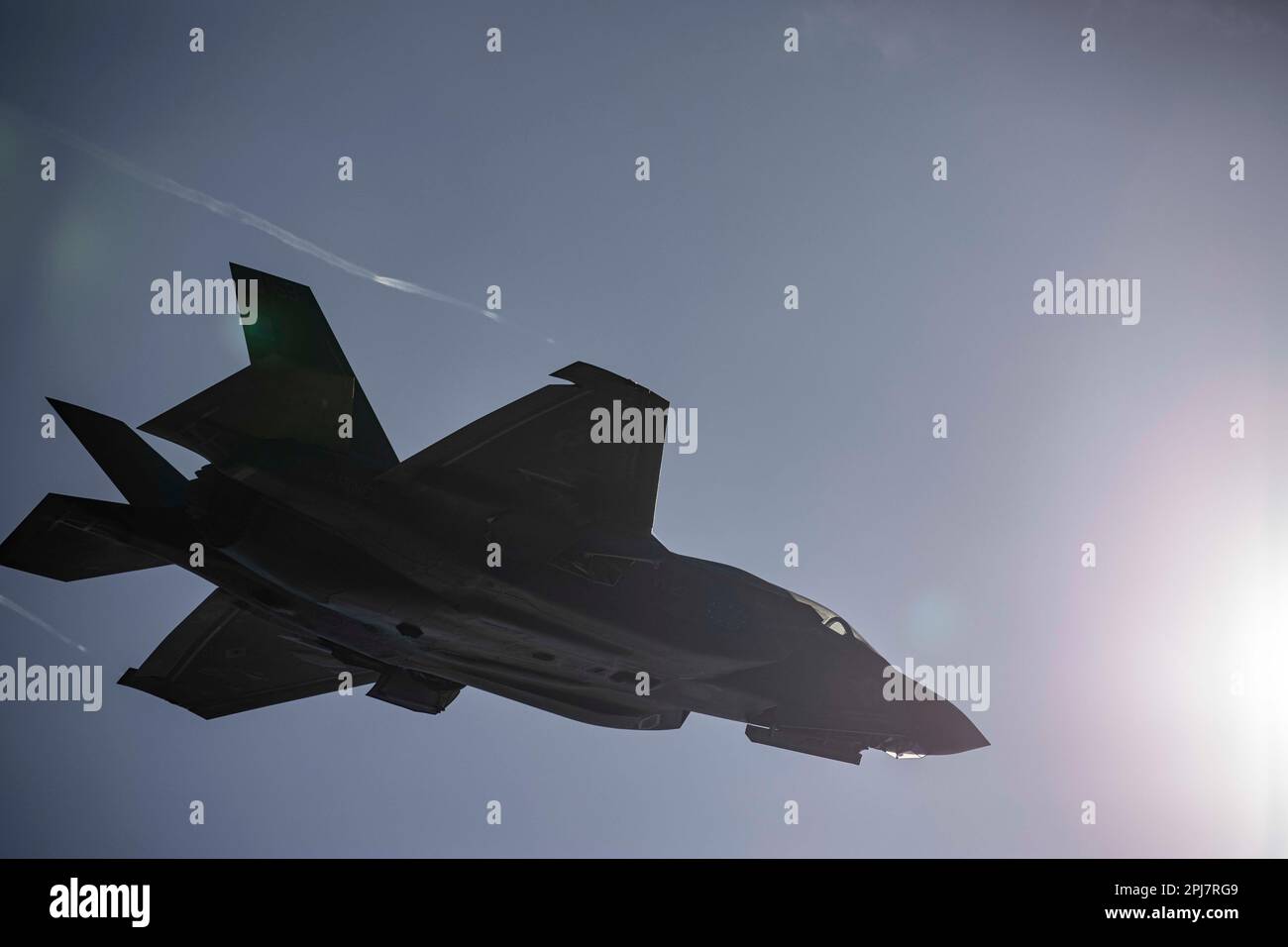 230330-N-OX029-2161 ATLANTIC OCEAN (March 30, 2023) – An F-35B ...