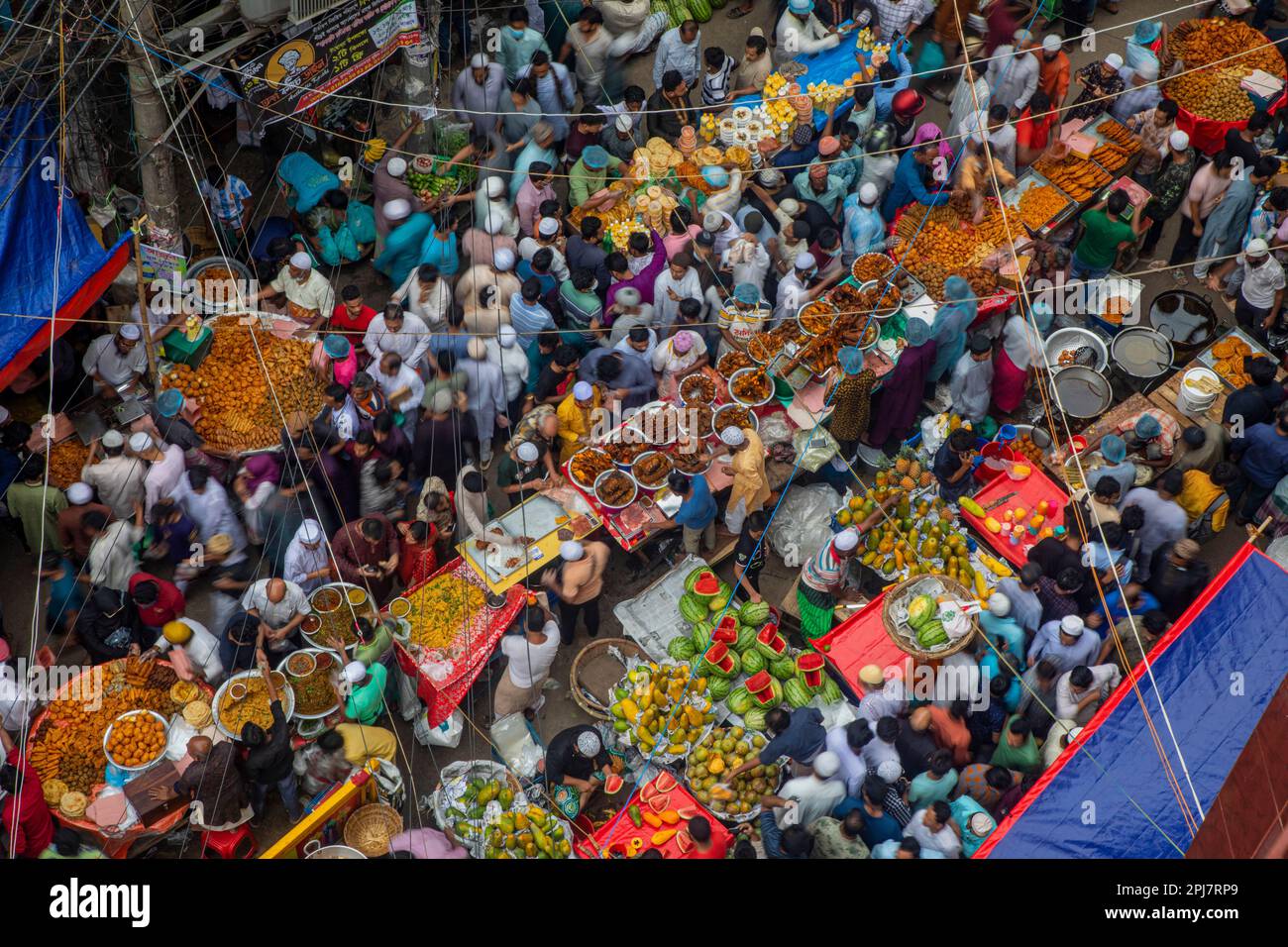 Top view or the traditional Iftar bazar at Chawkbazar on Old Dhaka. Dhaka, Bangladesh Stock ...