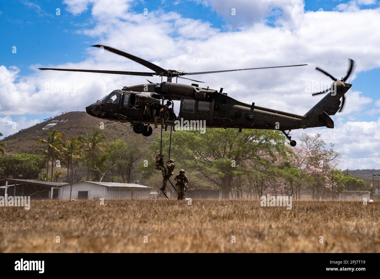 Soldiers assigned to the 7th Special Forces Group (Airborne) conduct ...