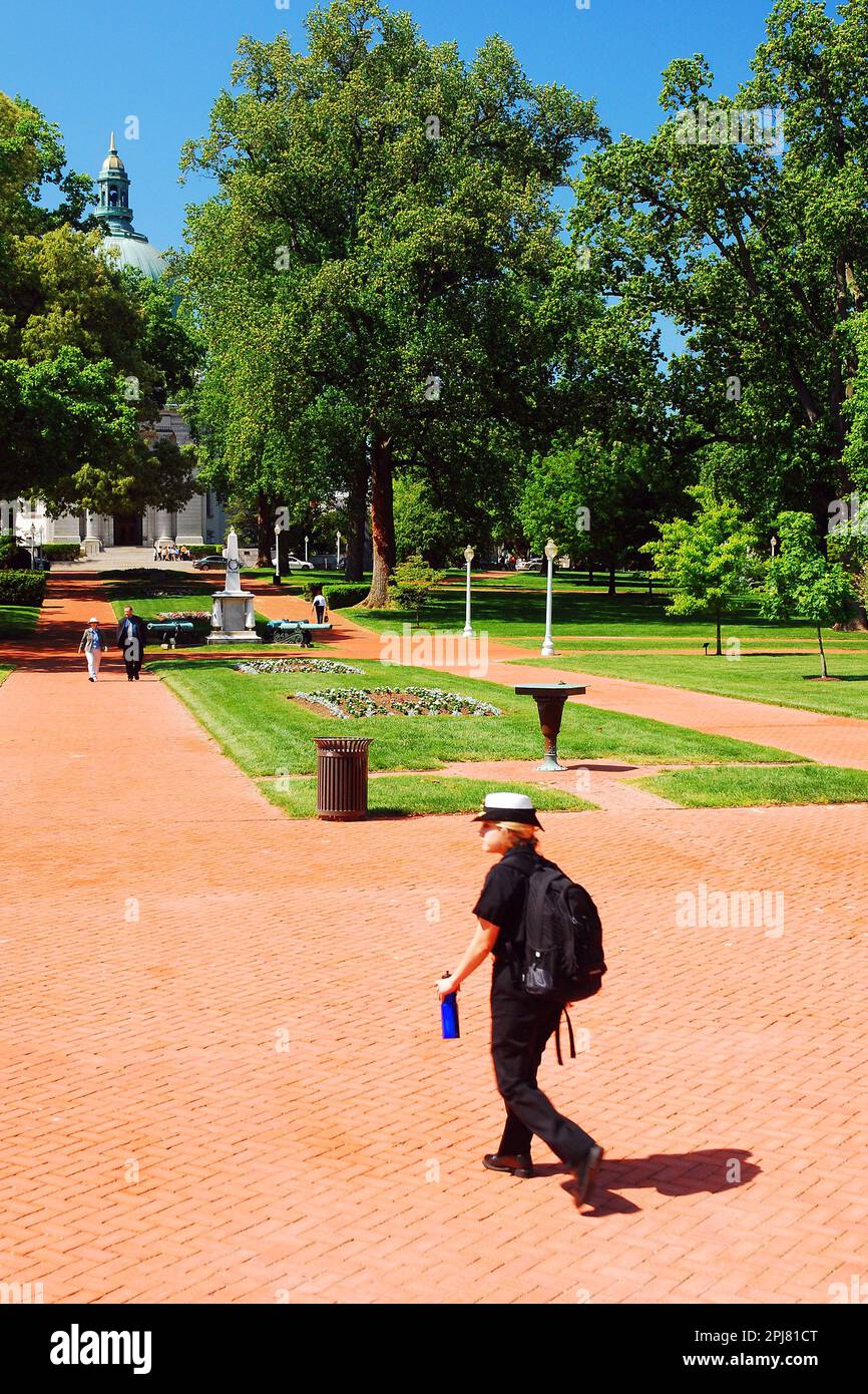 Honoring naval history hi-res stock photography and images - Alamy