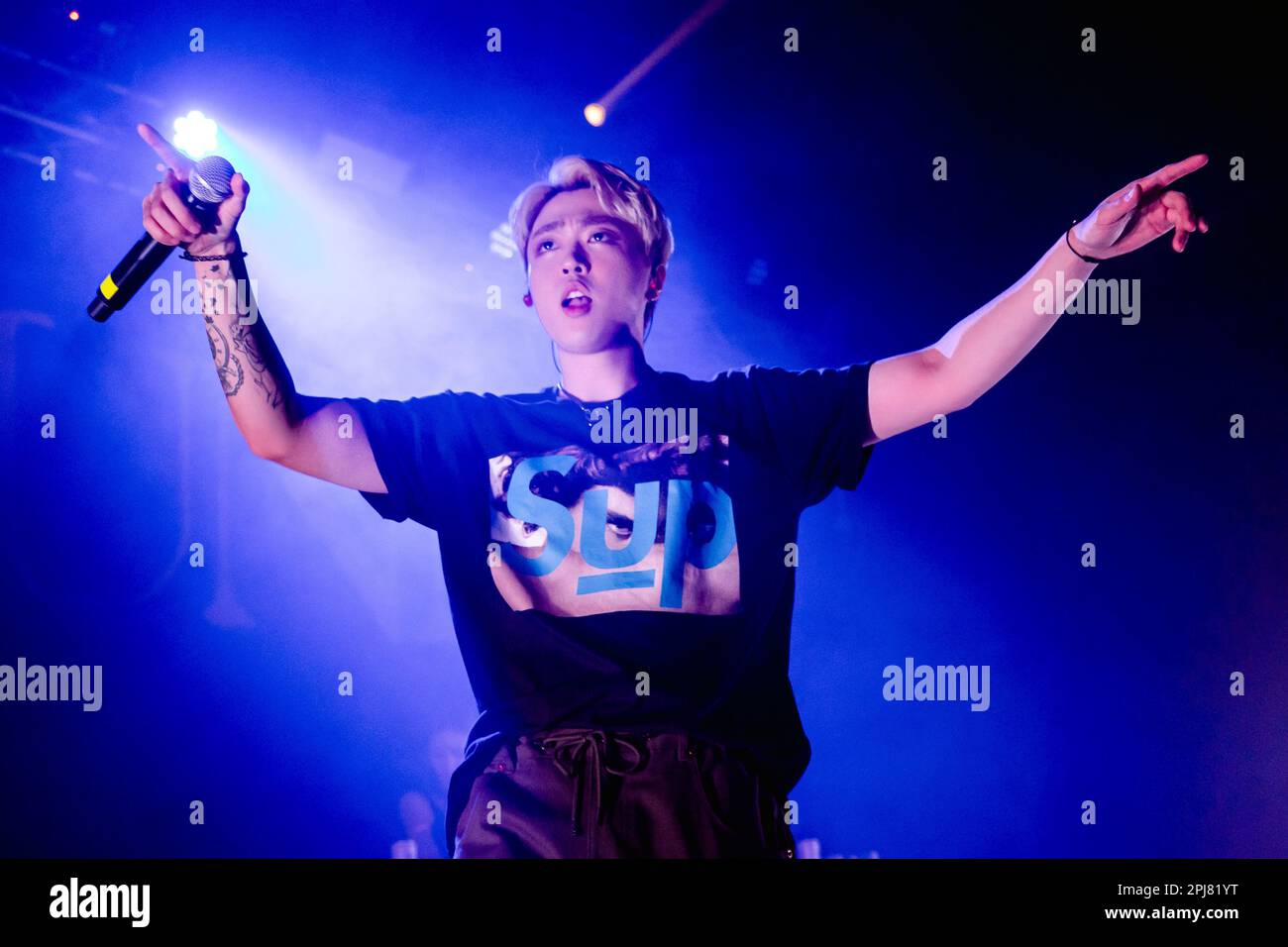 Junny k pop hi-res stock photography and images - Alamy