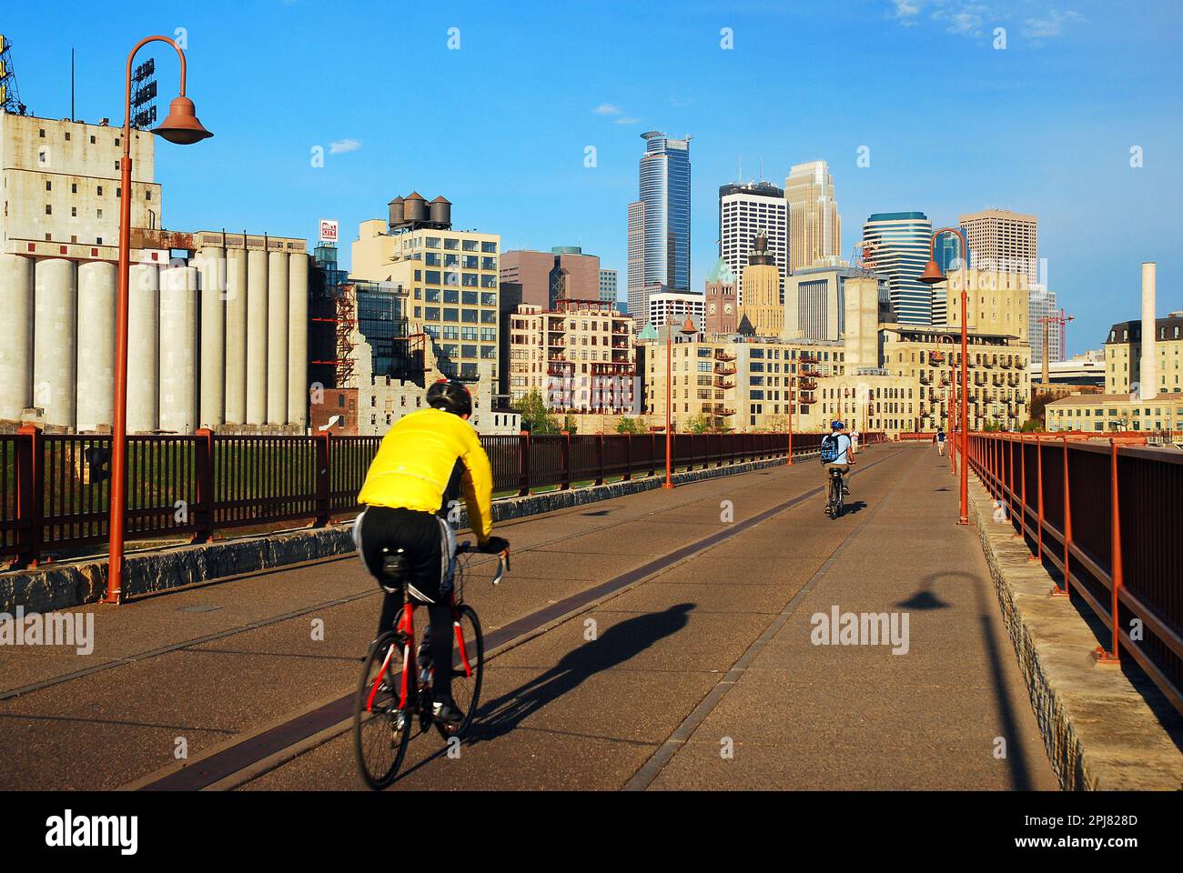 Stone car bridge crossing hi-res stock photography and images - Alamy