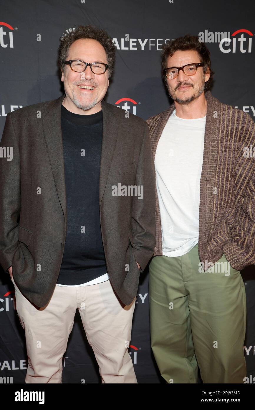 Hollywood, Ca. 31st Mar, 2023. Jon Favreau and Pedro Pascal at ...