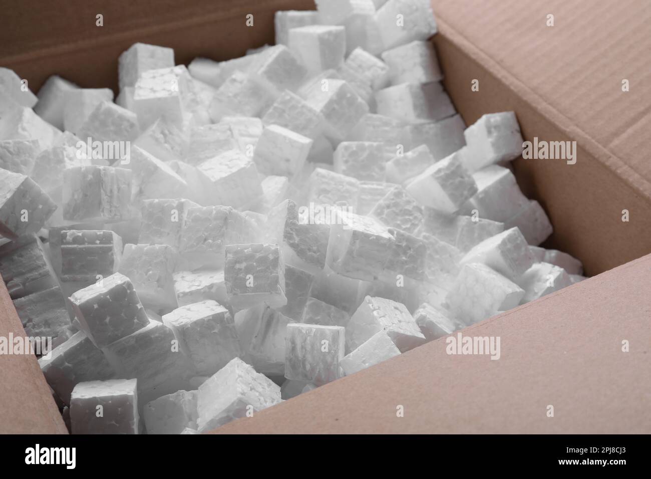 Styrofoam filler box packaging hi-res stock photography and images - Alamy