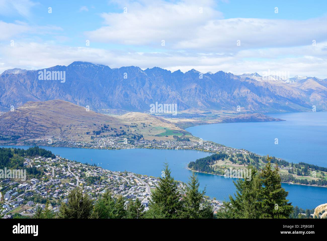 Beautiful breath taking view of a summer day in Queenstown ,New Zealand ...