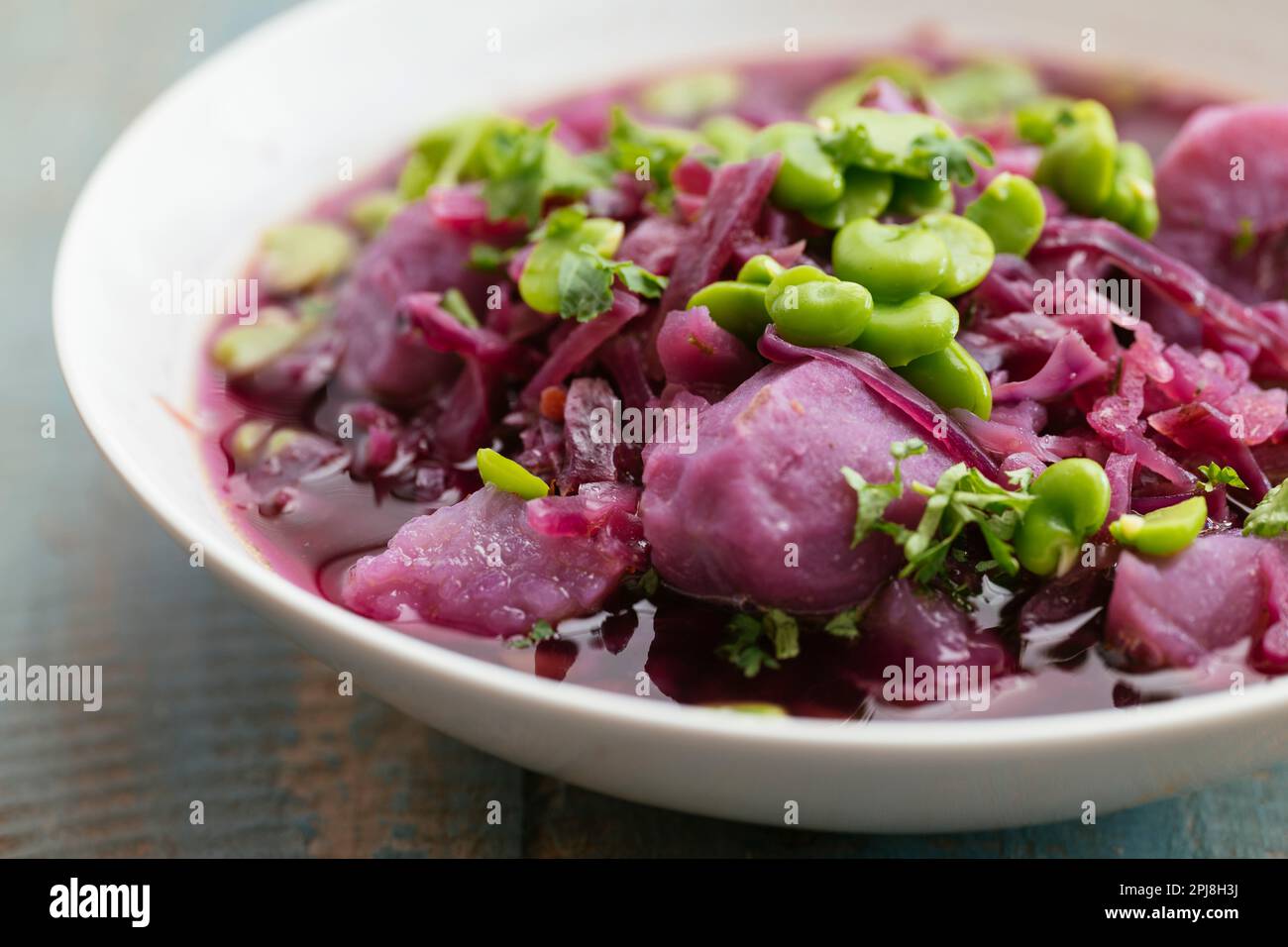 Fava bean soup hi-res stock photography and images - Alamy