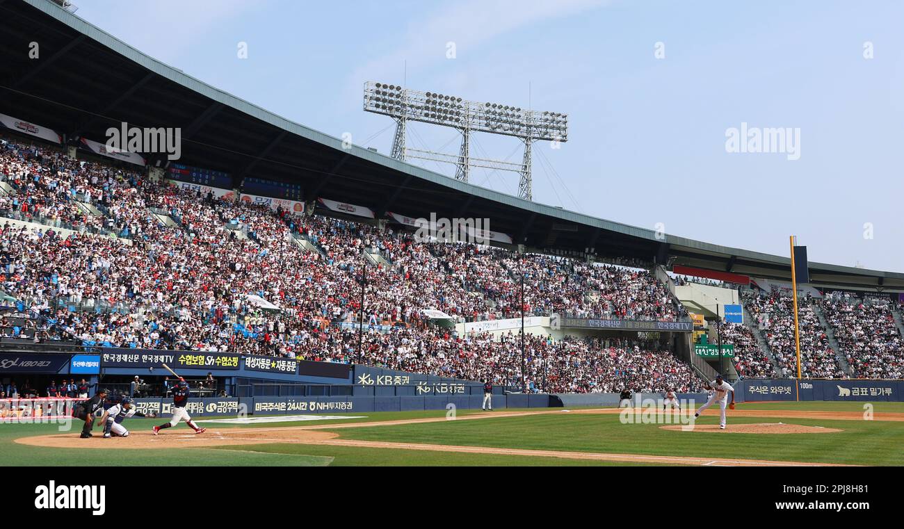 01st Apr, 2023. Baseball stadium filled with fans on Opening Day Jamsil ...