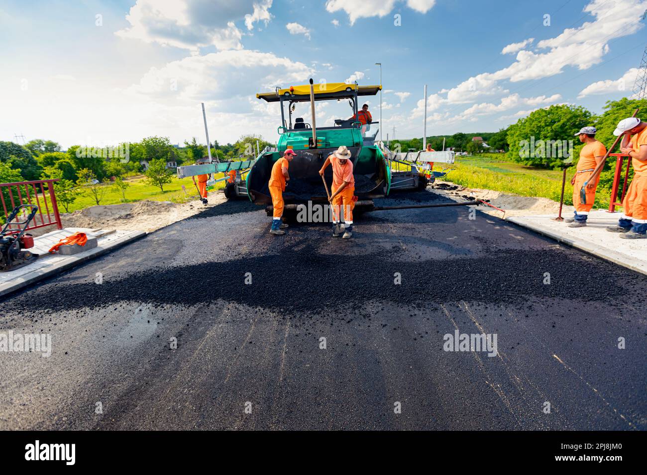 Level spreader hi-res stock photography and images - Alamy