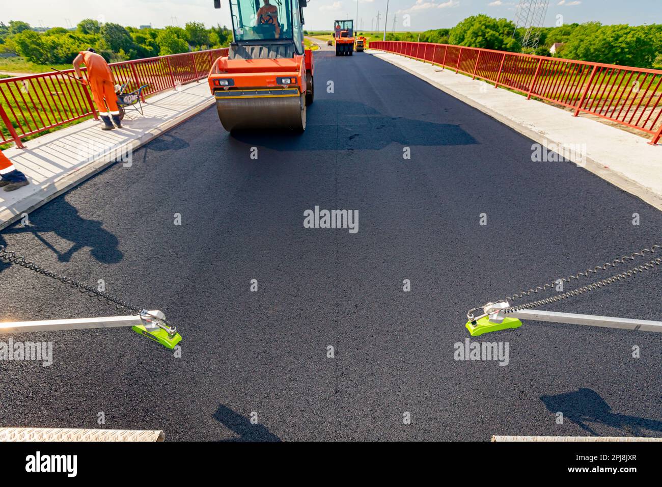 Ultrasonic grade, slope, non-contact sensor, (multiplex) sensing ...