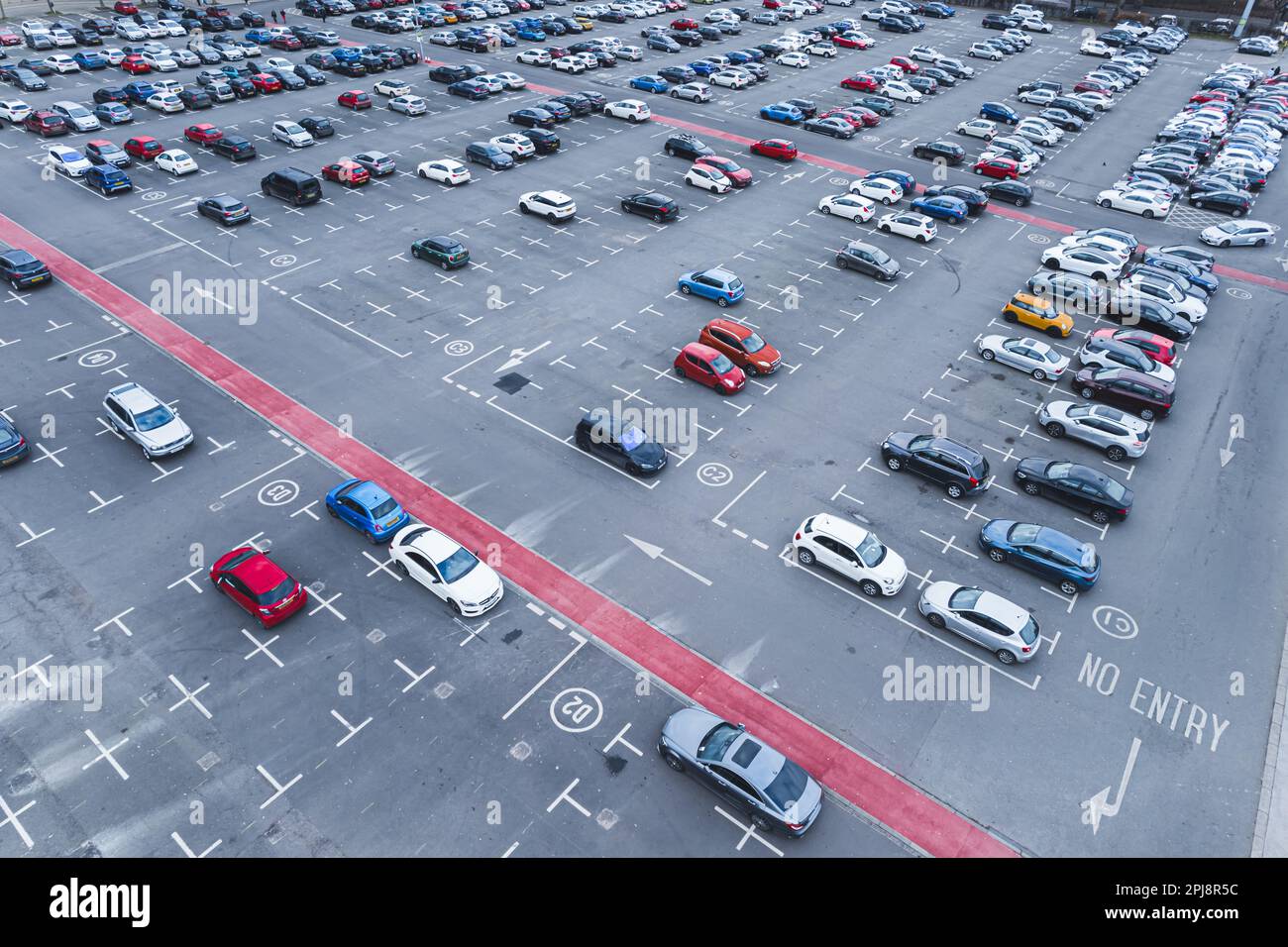Top down aerial city park uk hi-res stock photography and images - Alamy