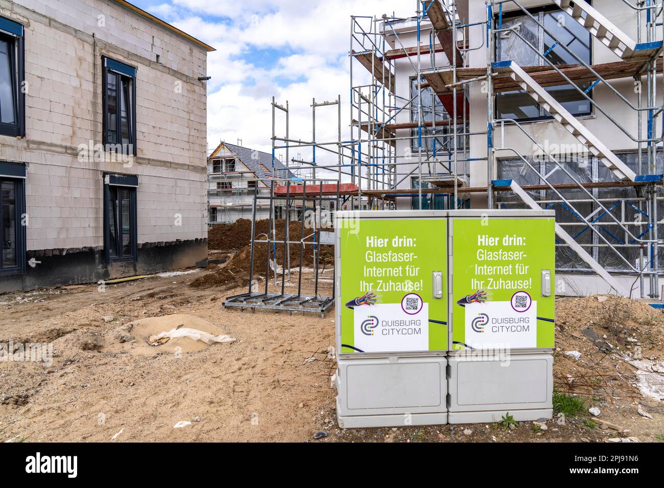 Construction site scaffolding inspection houses hi-res stock ...