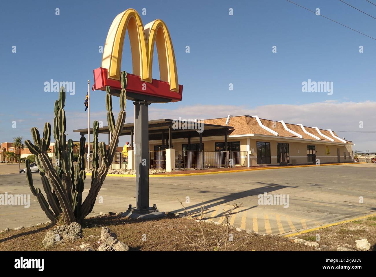 PRODUCTION - 15 January 2023, Cuba, Guantánamo: The American fast-food ...