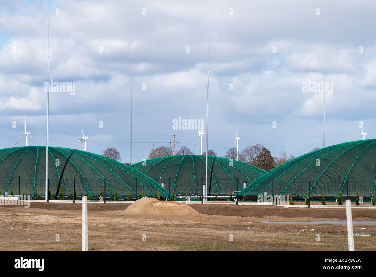 Biogas plant in Wicko, Poland © Wojciech Strozyk / Alamy Stock Photo ...