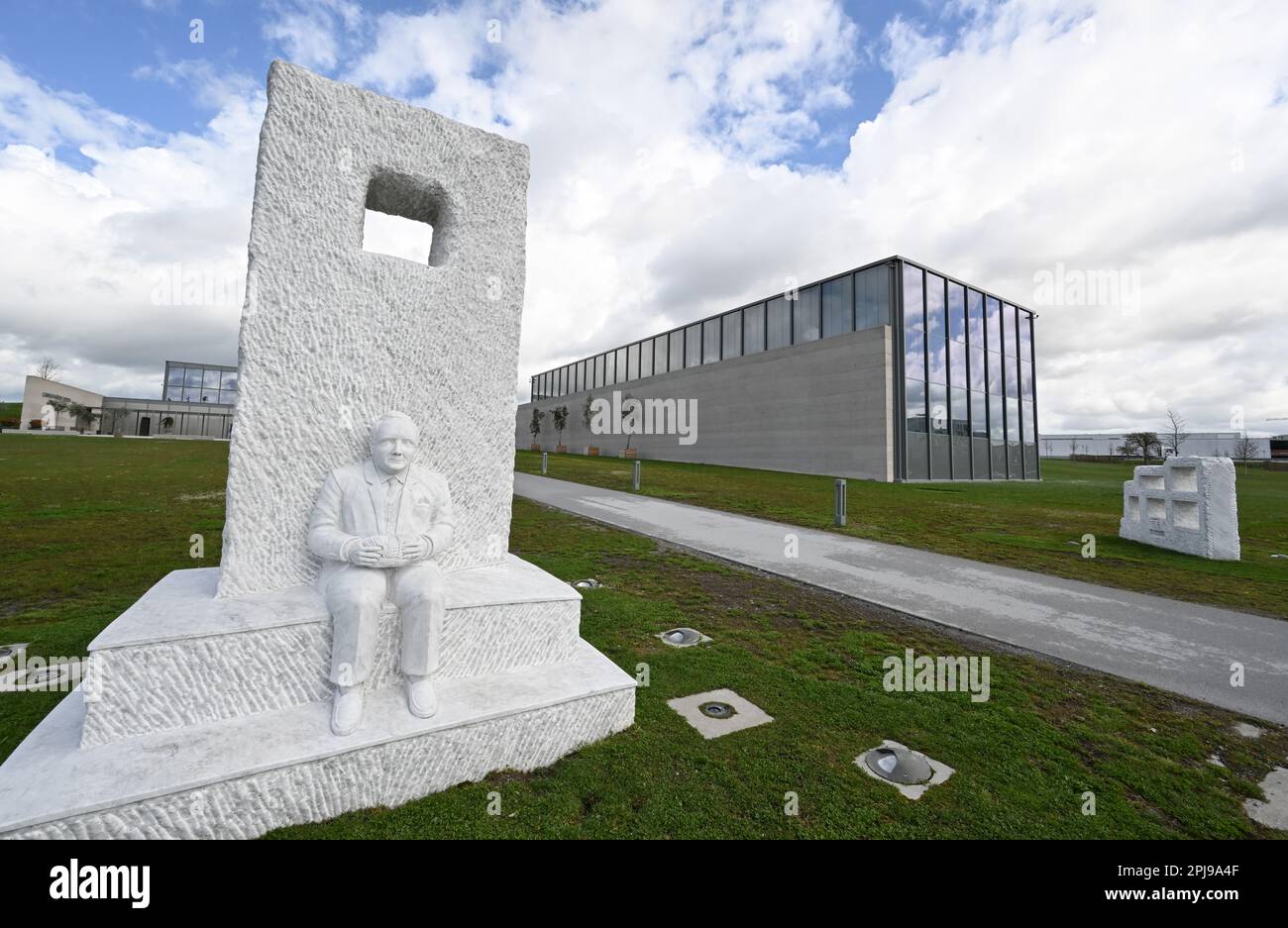 31 March 2023, Baden-Württemberg, Künzelsau: Museum Würth 2 in ...