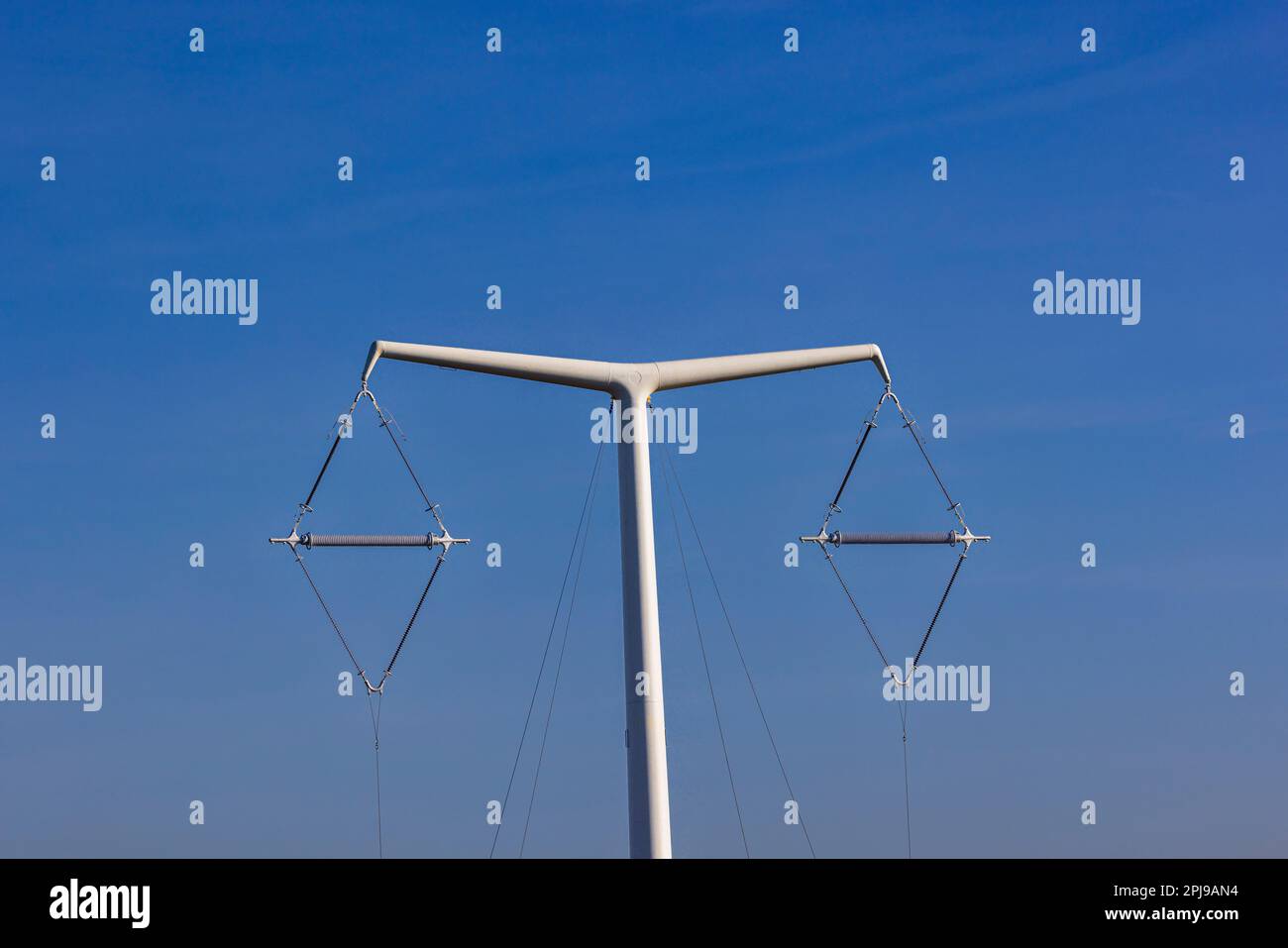 Diamond shape insulator hi-res stock photography and images - Alamy