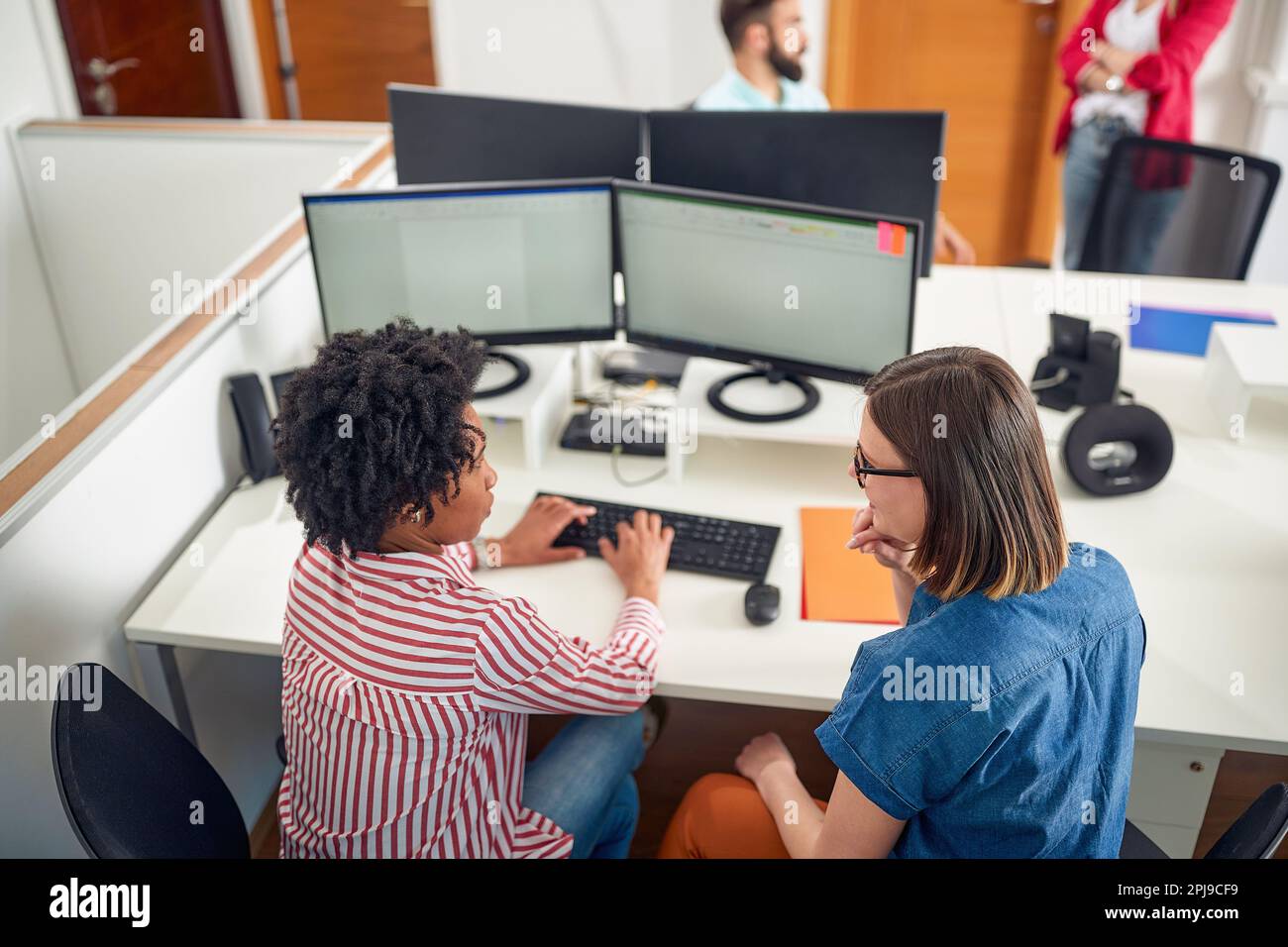 Bird eye view table hi-res stock photography and images - Alamy