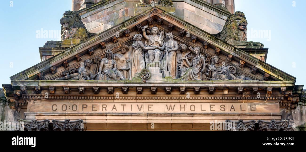 Pediment of the former co-op offices, Tradeston Stock Photo - Alamy