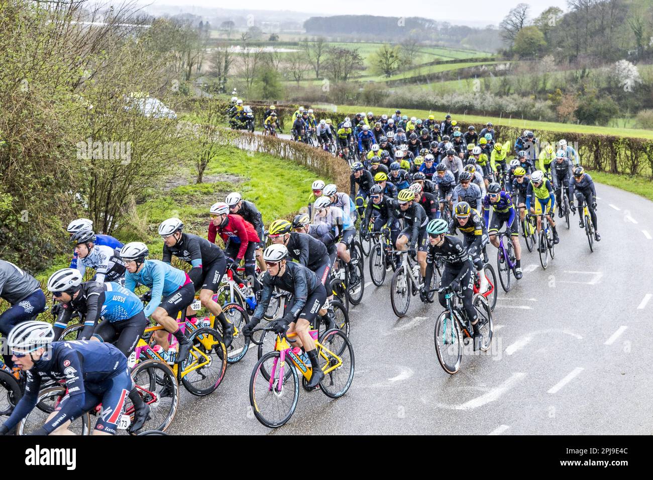 EIJSDEN - The peloton climbs the Bemelerberg during the Volta Limburg ...