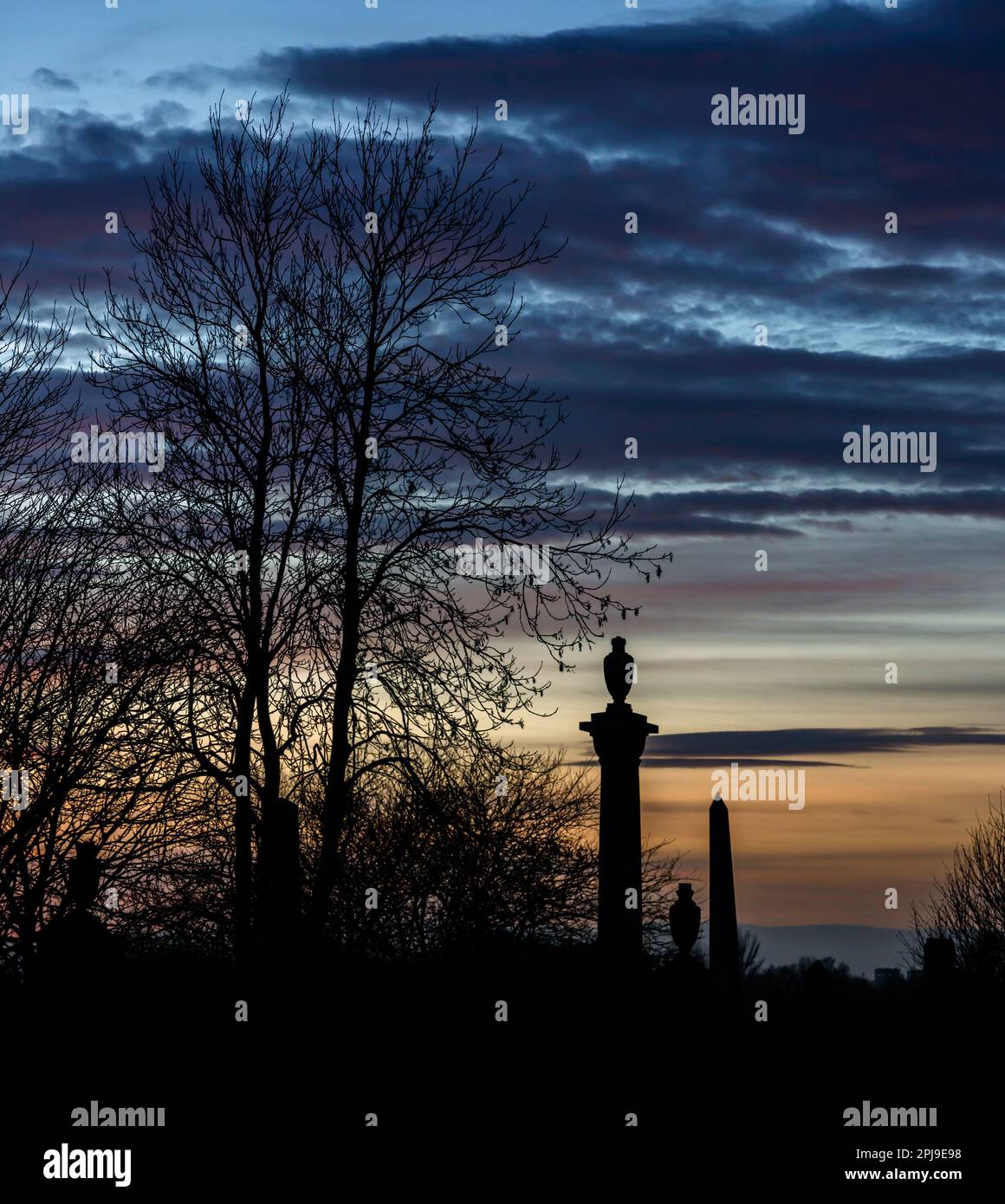 Sunset over graves, Sighthill Cemetery Stock Photo - Alamy
