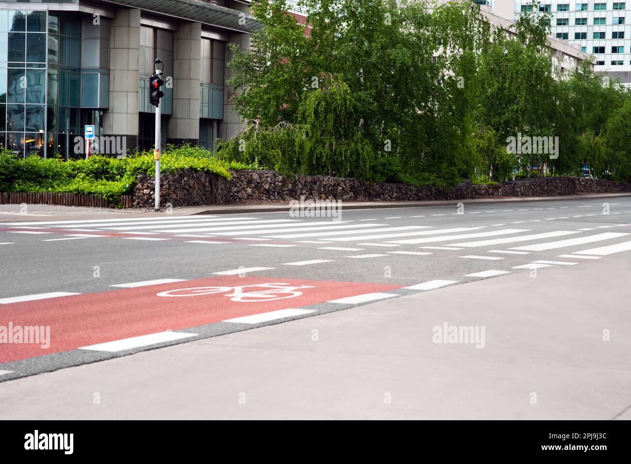Pedestrian path bikeway road hi-res stock photography and images - Alamy