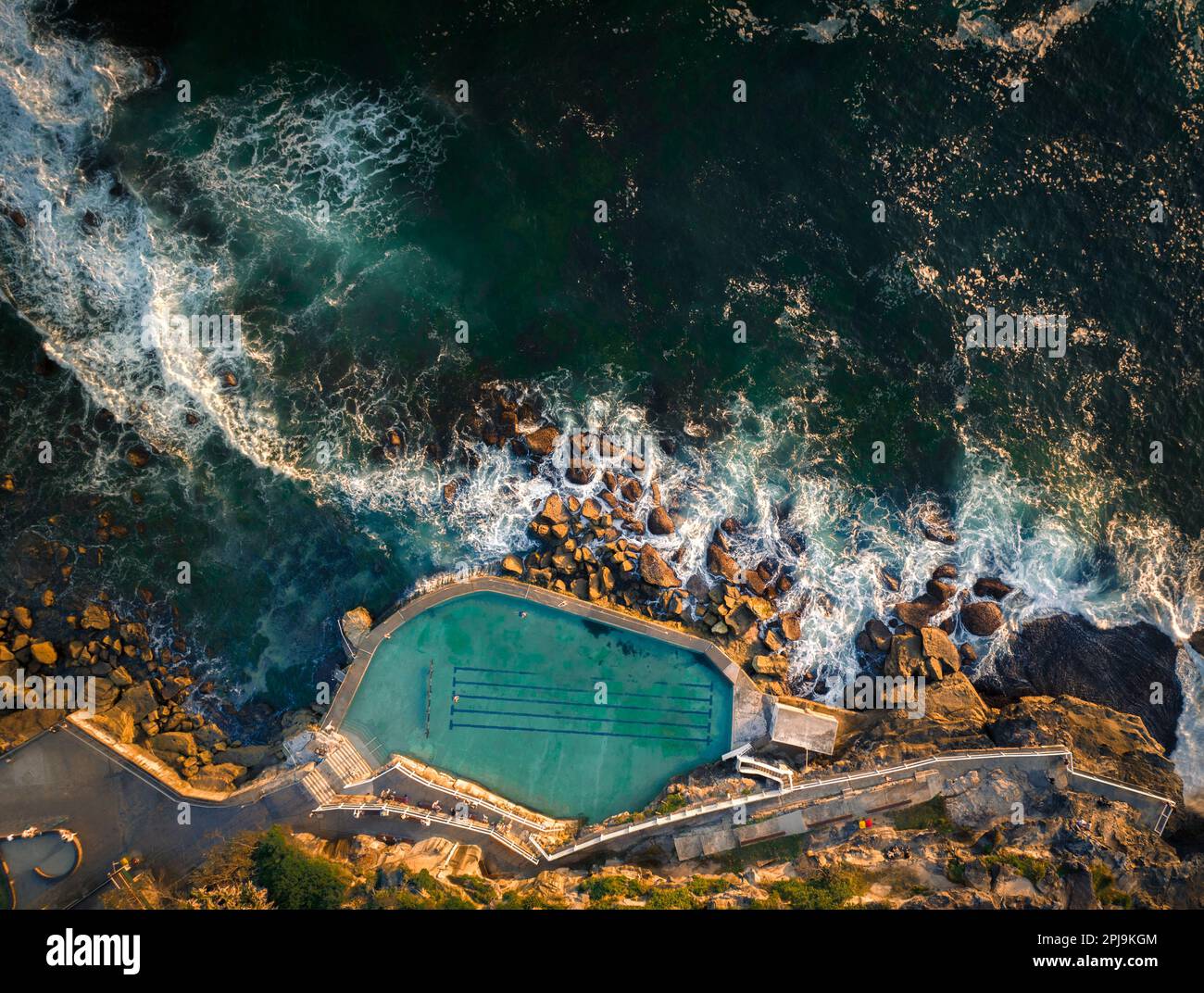 Mona vale rockpool hi-res stock photography and images - Alamy