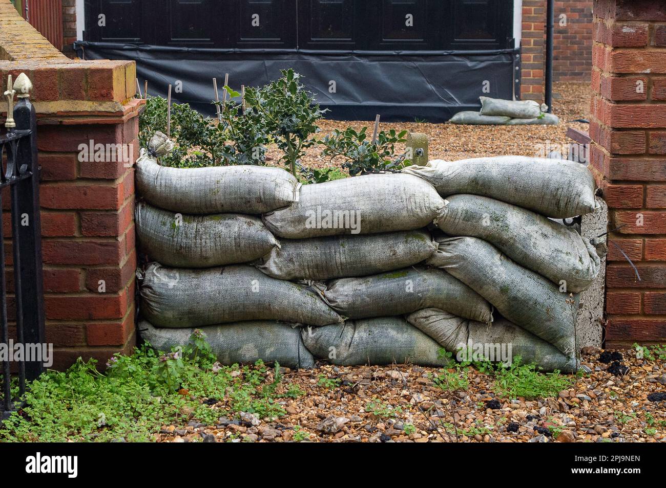 Old sandbags hi-res stock photography and images - Alamy