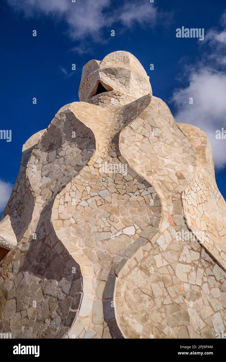 Stairwell topped with curved shapes and the 4-armed cross designed by ...