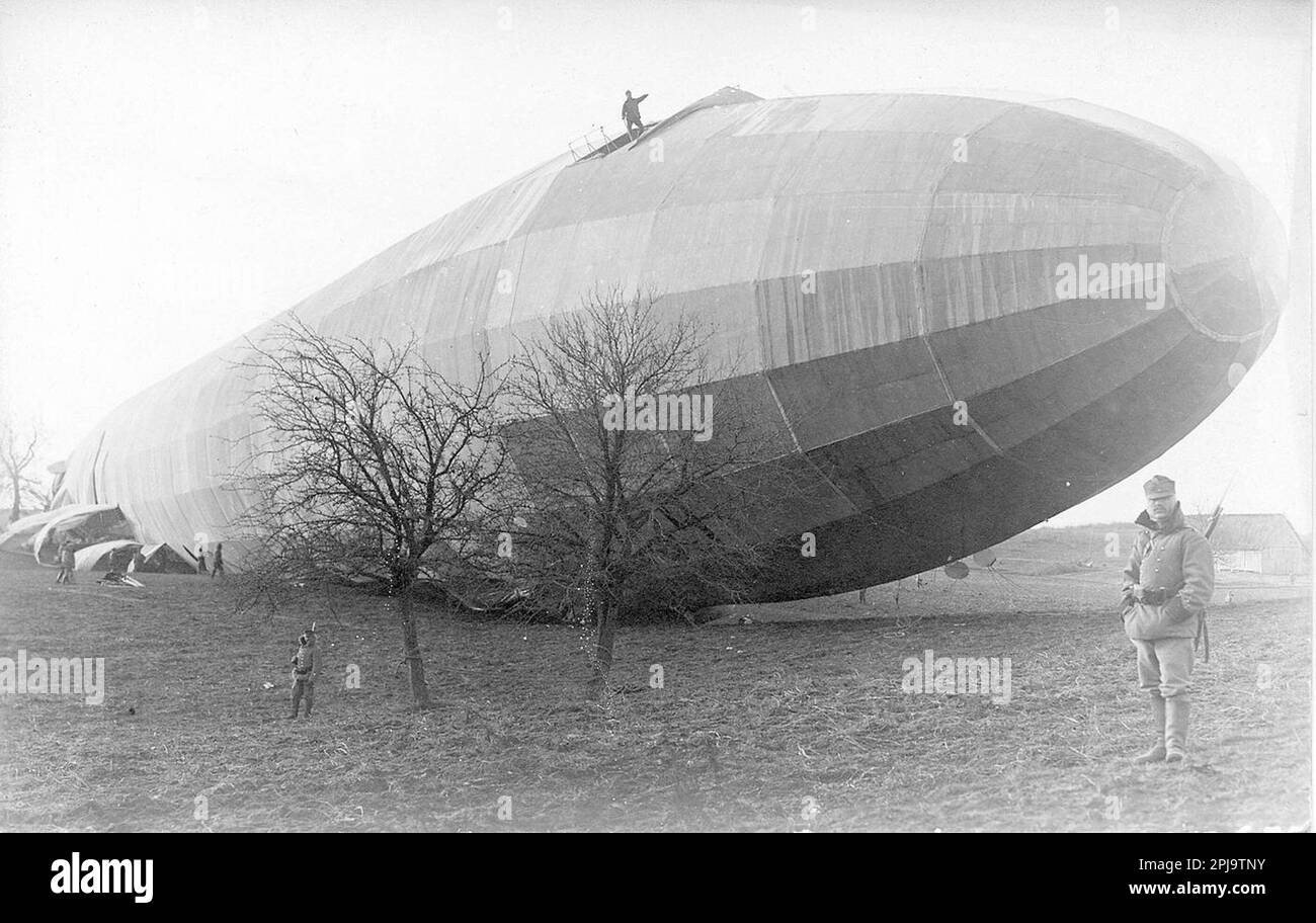 Z XII-class Zeppelin LZ 39 Stock Photo - Alamy