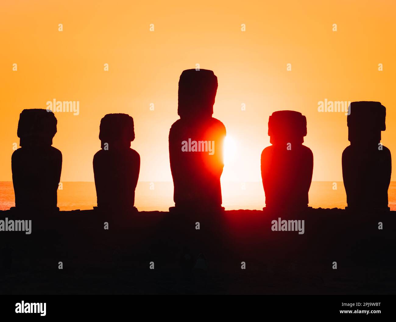 Sunrise at Ahu Tongariki with Moai statues on Easter island, Rapa Nui ...