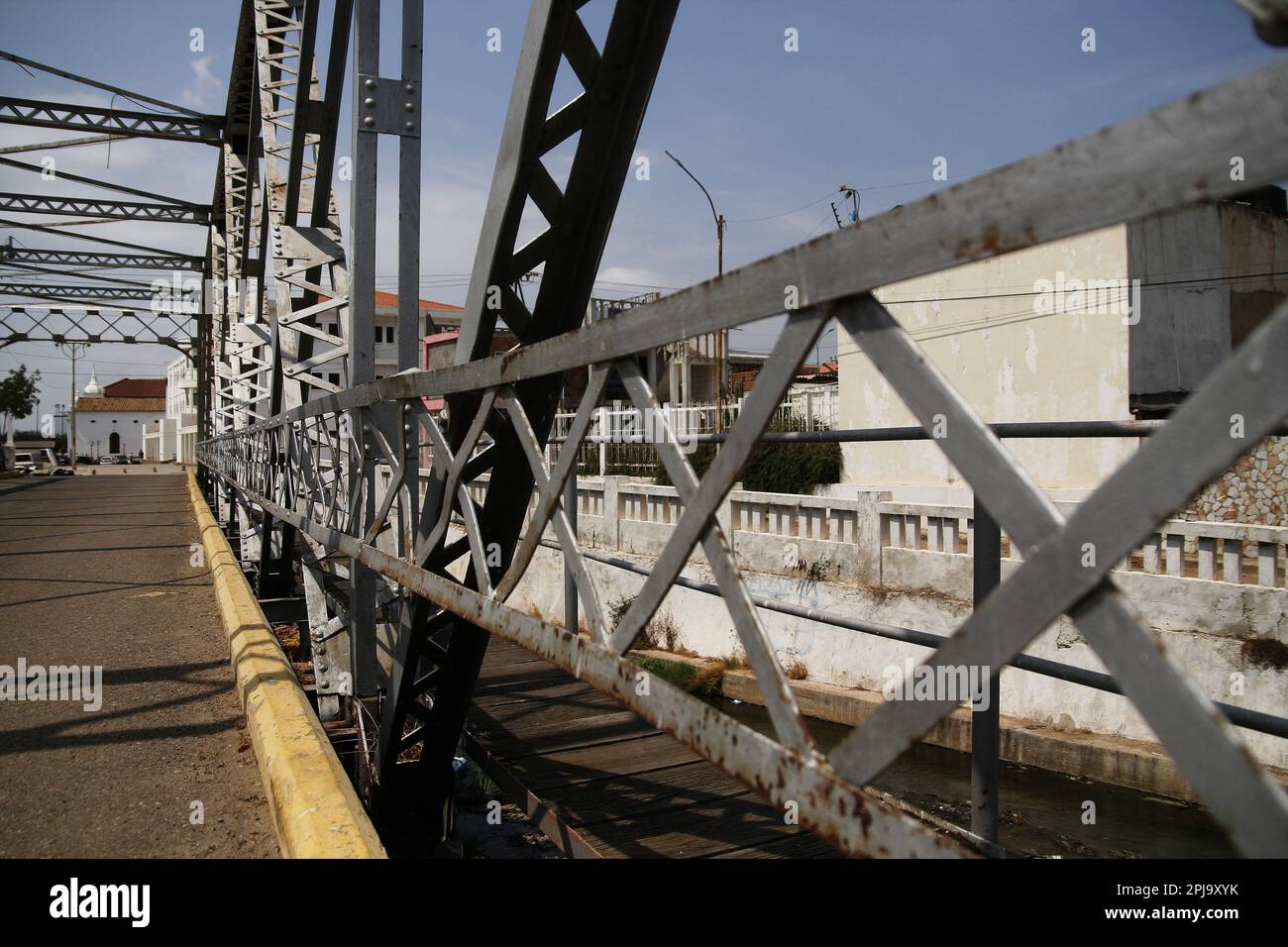 Maracaibo, Venezuela. 31st Mar, 2023. Residents of the Santa Lucia ...