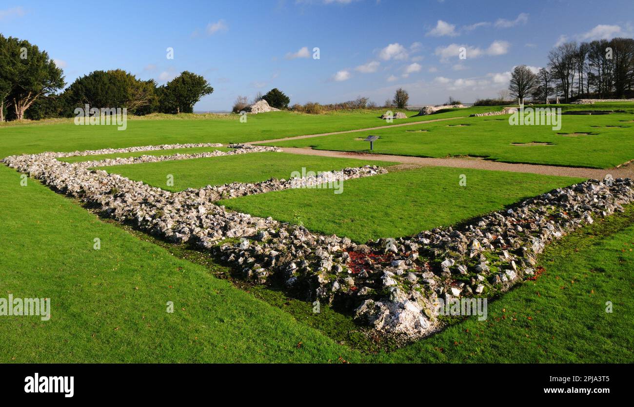 Old sarum cathedral foundations hi-res stock photography and images - Alamy