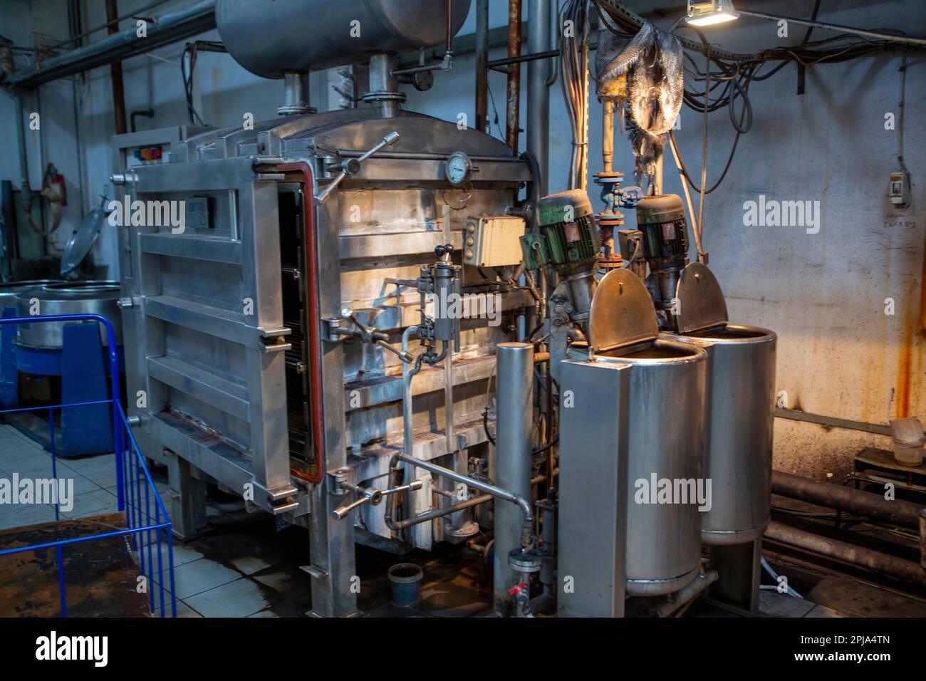 Capron thread hi-res stock photography and images - Alamy