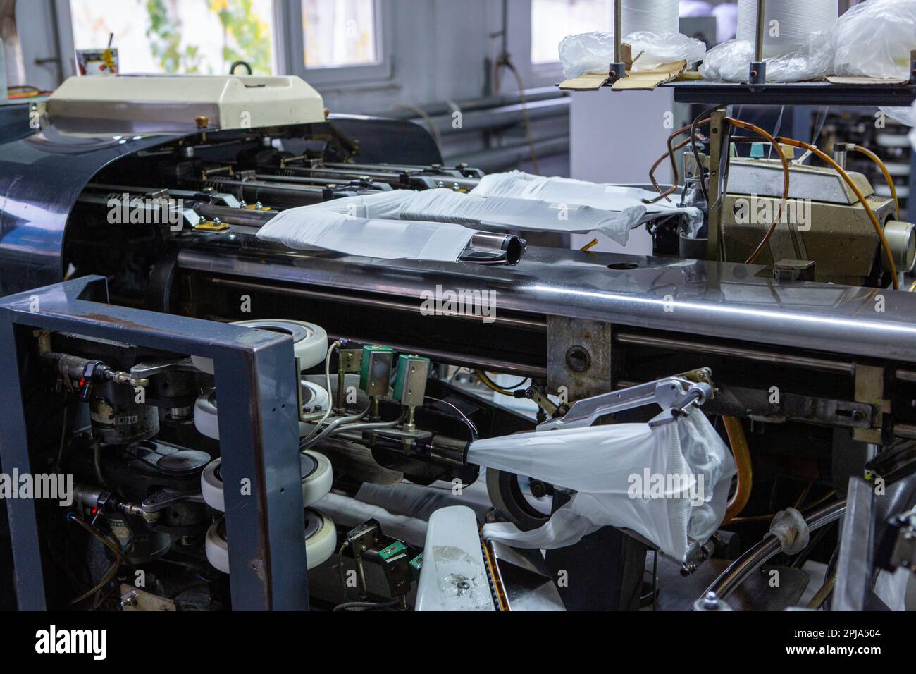 Capron thread hi-res stock photography and images - Alamy