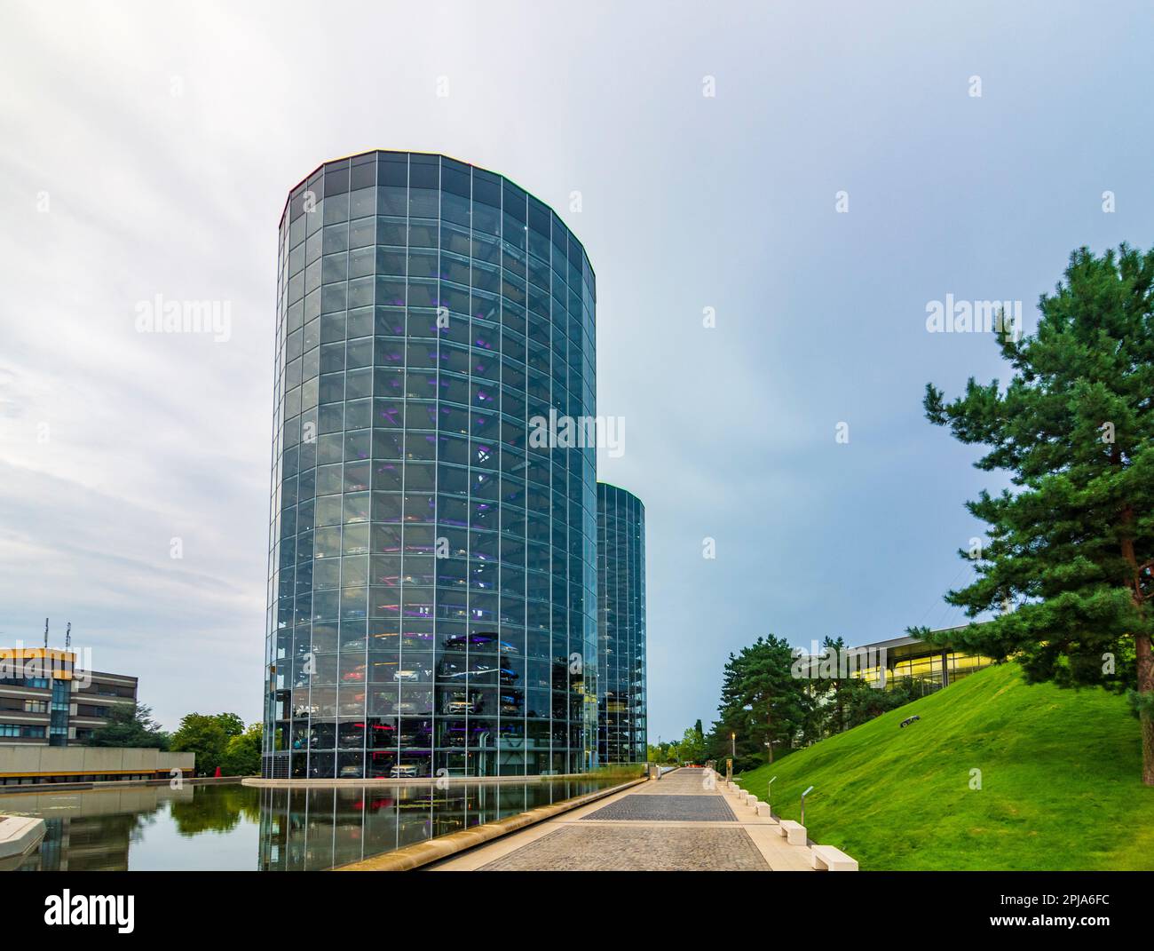 Wolfsburg: Autostadt visitor attraction adjacent to the Volkswagen ...