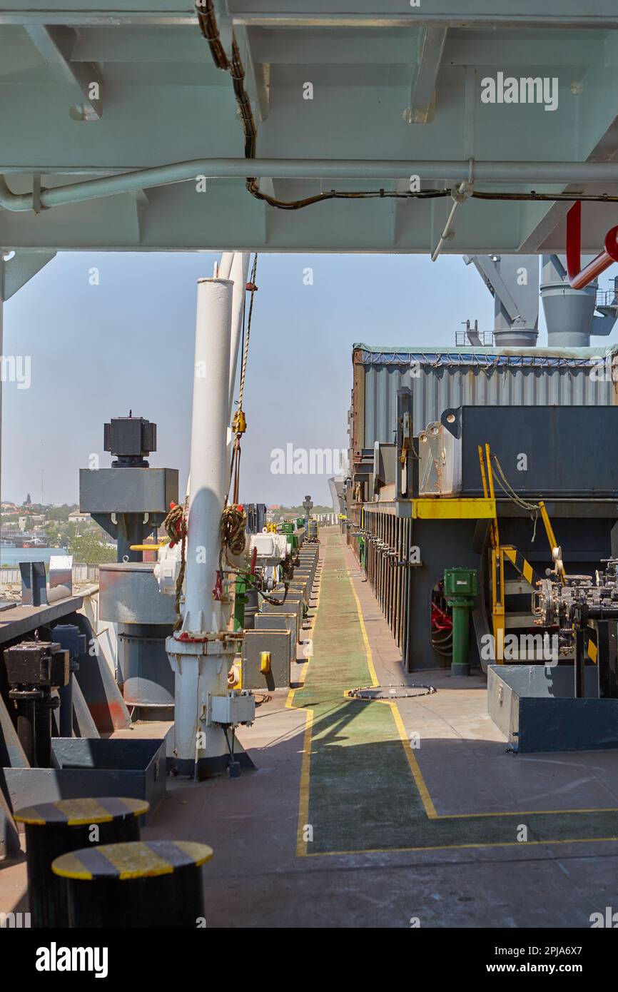 Deck cargo vessel hi-res stock photography and images - Alamy