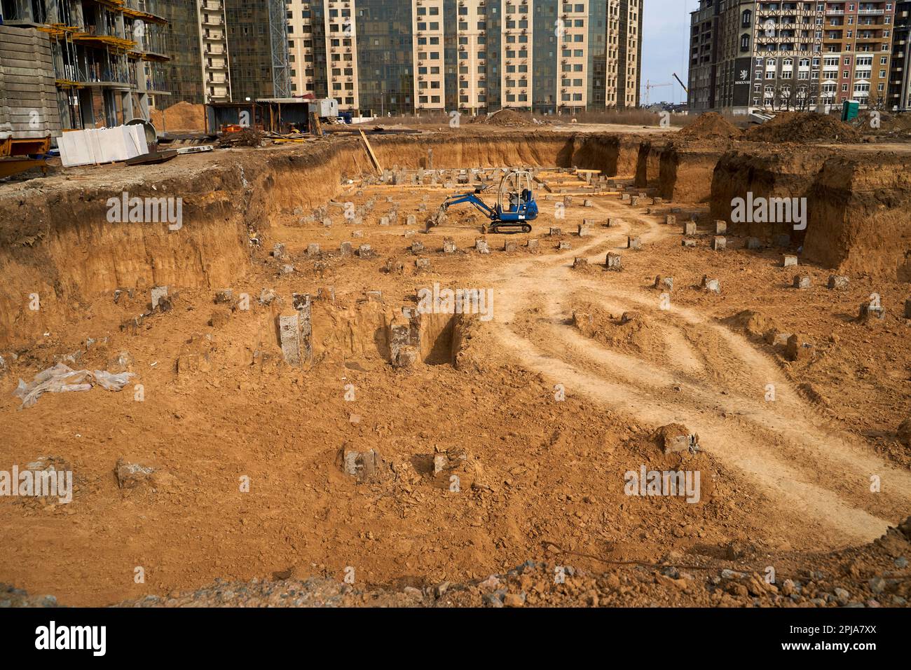 Piling construction site hi-res stock photography and images - Alamy
