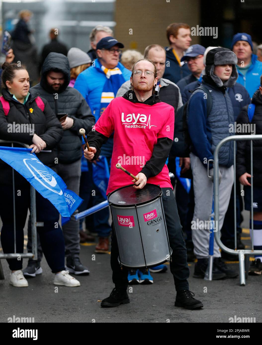 News ulster buses hi-res stock photography and images - Alamy