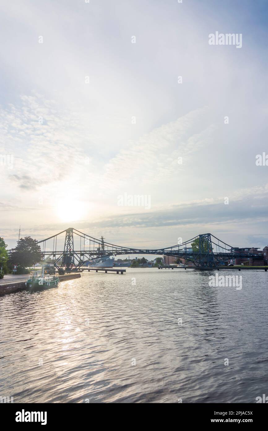 Wilhelmshaven: Kaiser Wilhelm Bridge, port Innenhafen, war ship ...