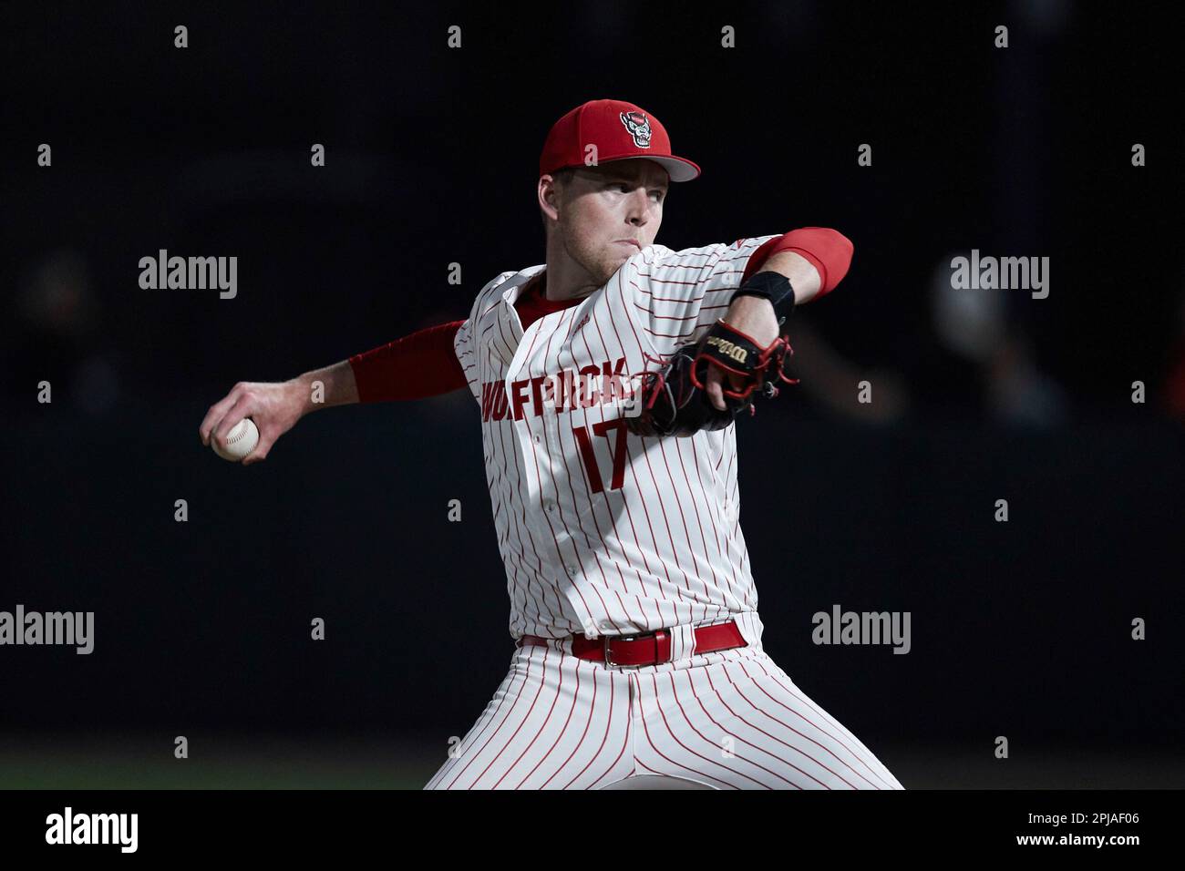 North Carolina State Wolfpack relief pitcher Sam Highfill (17) in ...
