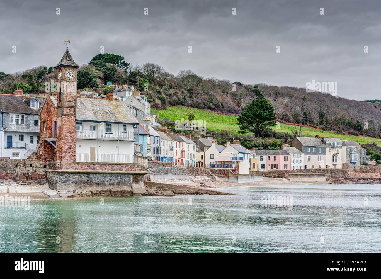 The beautiful frontage of Kingsand Village, Cornwall, on a quiet calm ...