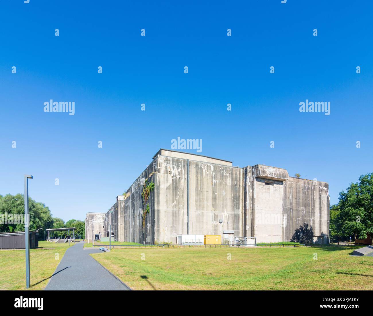Bremen: U-Boot-Bunker Valentin (U-Boot-Bunker Farge, Valentin submarine ...