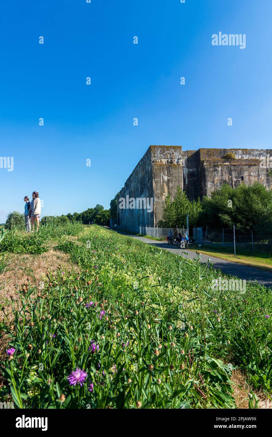 Bremen: U-Boot-Bunker Valentin (U-Boot-Bunker Farge, Valentin submarine ...